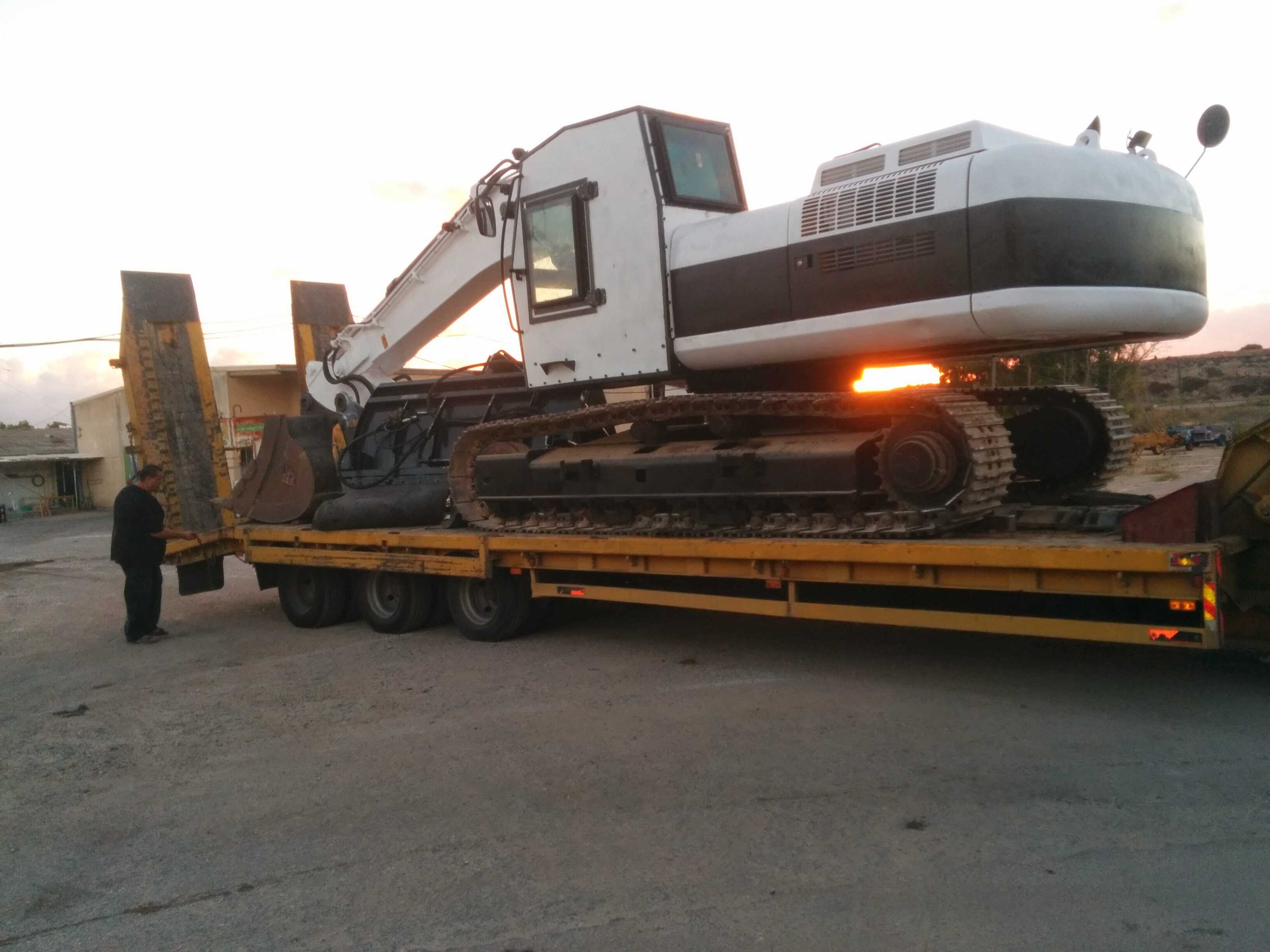 Armored Cabs – Seal Projects