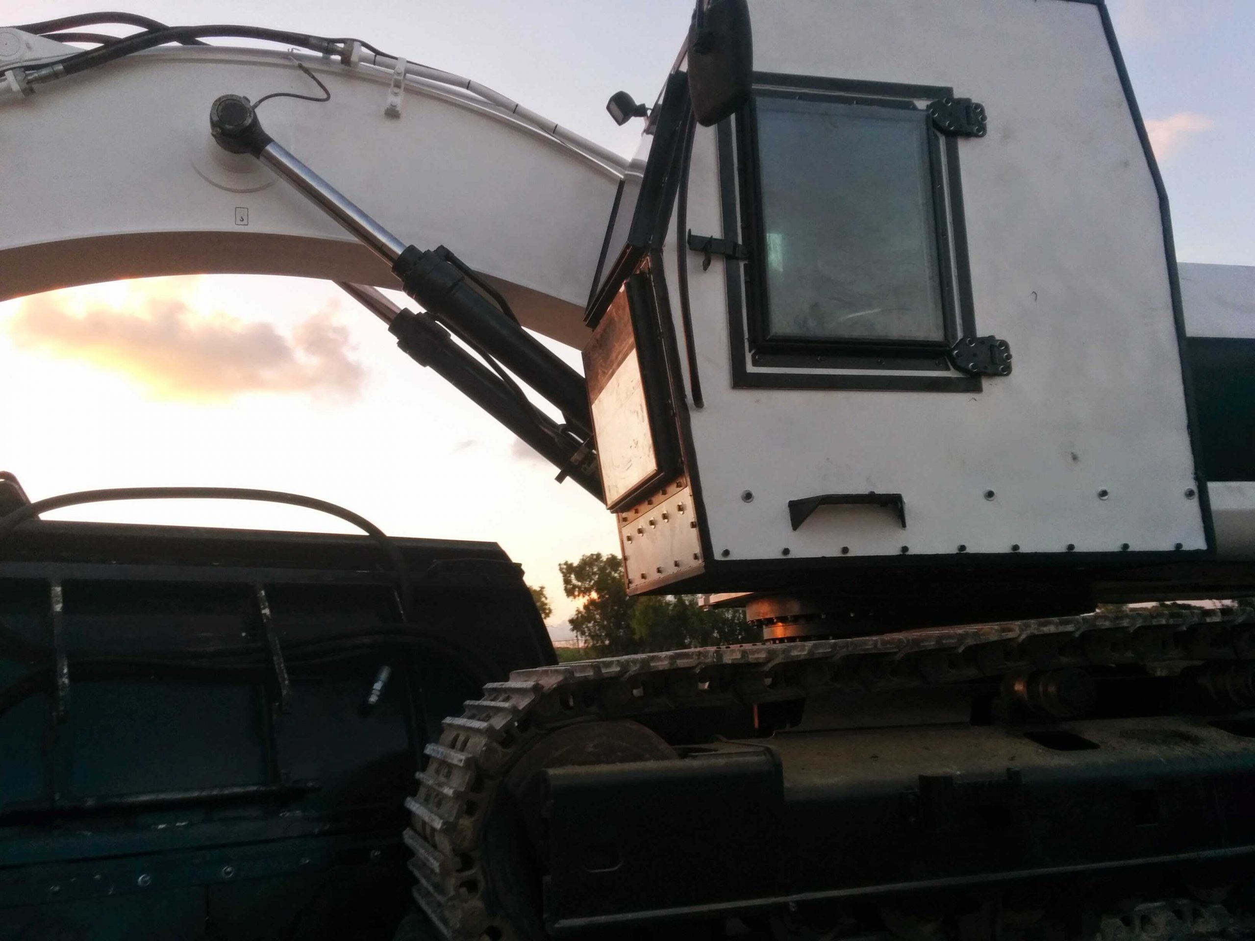 Armored Cabs – Seal Projects